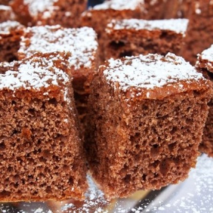 Nešto slatko i brzo? Čokoladne kocke za pola sata!