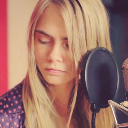 Samo je nebo granica za Caru Delevingne!